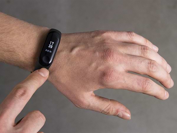 Фітнес-браслет Xiaomi Mi Band 3 Black купити - ціна, характеристики | Comfy